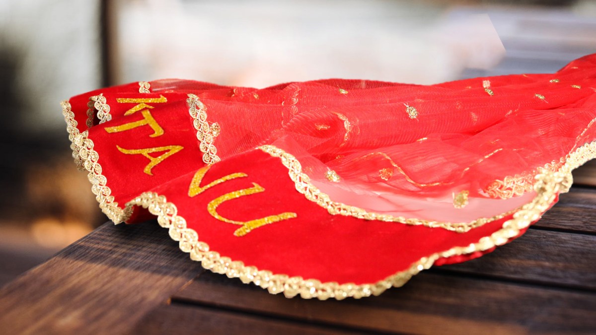 Customized Bride Entry Dupatta | Latest Collection of Personalized ...